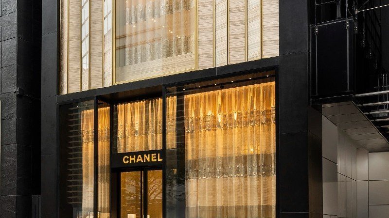 シャネルが日本初のウォッチ&ファイン ジュエリーブティックを銀座並木通りにオープン！｜Pen Online