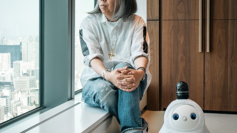 LOVOT 3.0が登場。藤原ヒロシによる『FRAGMENT EDITION』やCLANE×FRAGMENTのウェアも限定発売！｜Pen Online